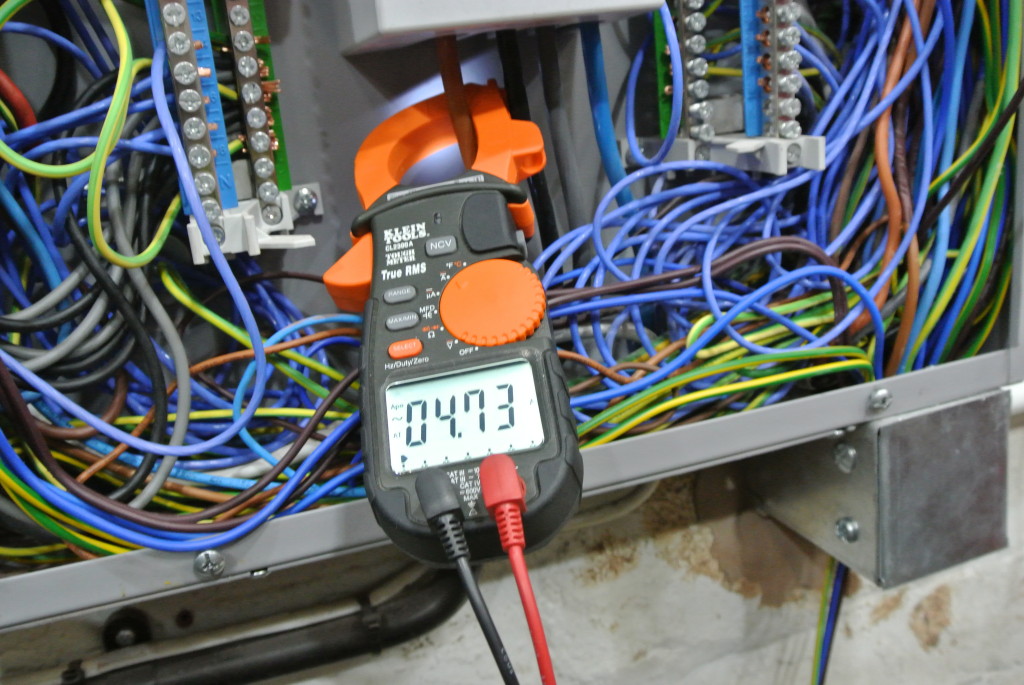 Product Test: Klein Clamp Multimeter - Professional Electrician