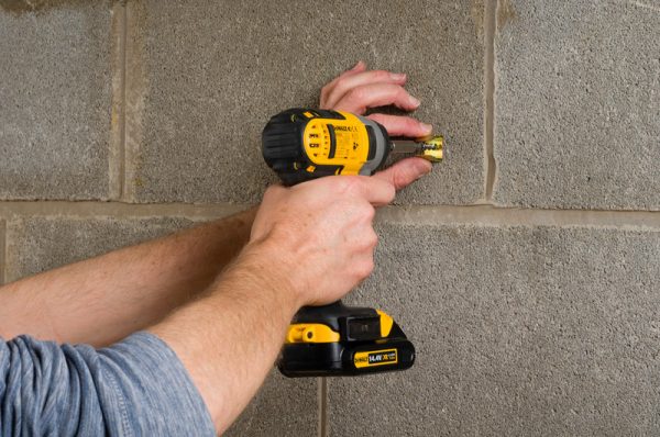 Watch: DeWALT Wall-Dog Screw Anchors - Professional Electrician
