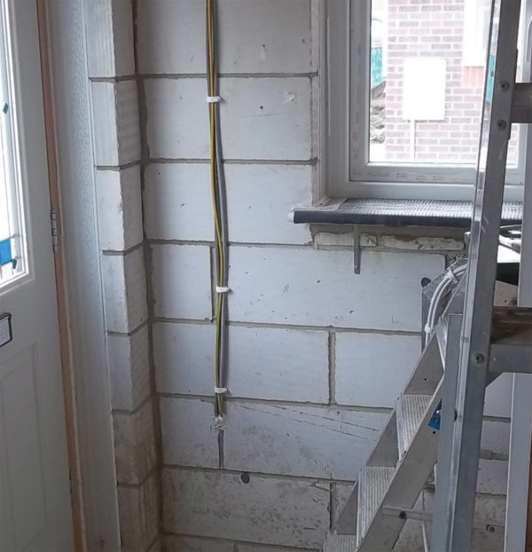 How To Install Meter Tails To Consumer Units - Professional Electrician