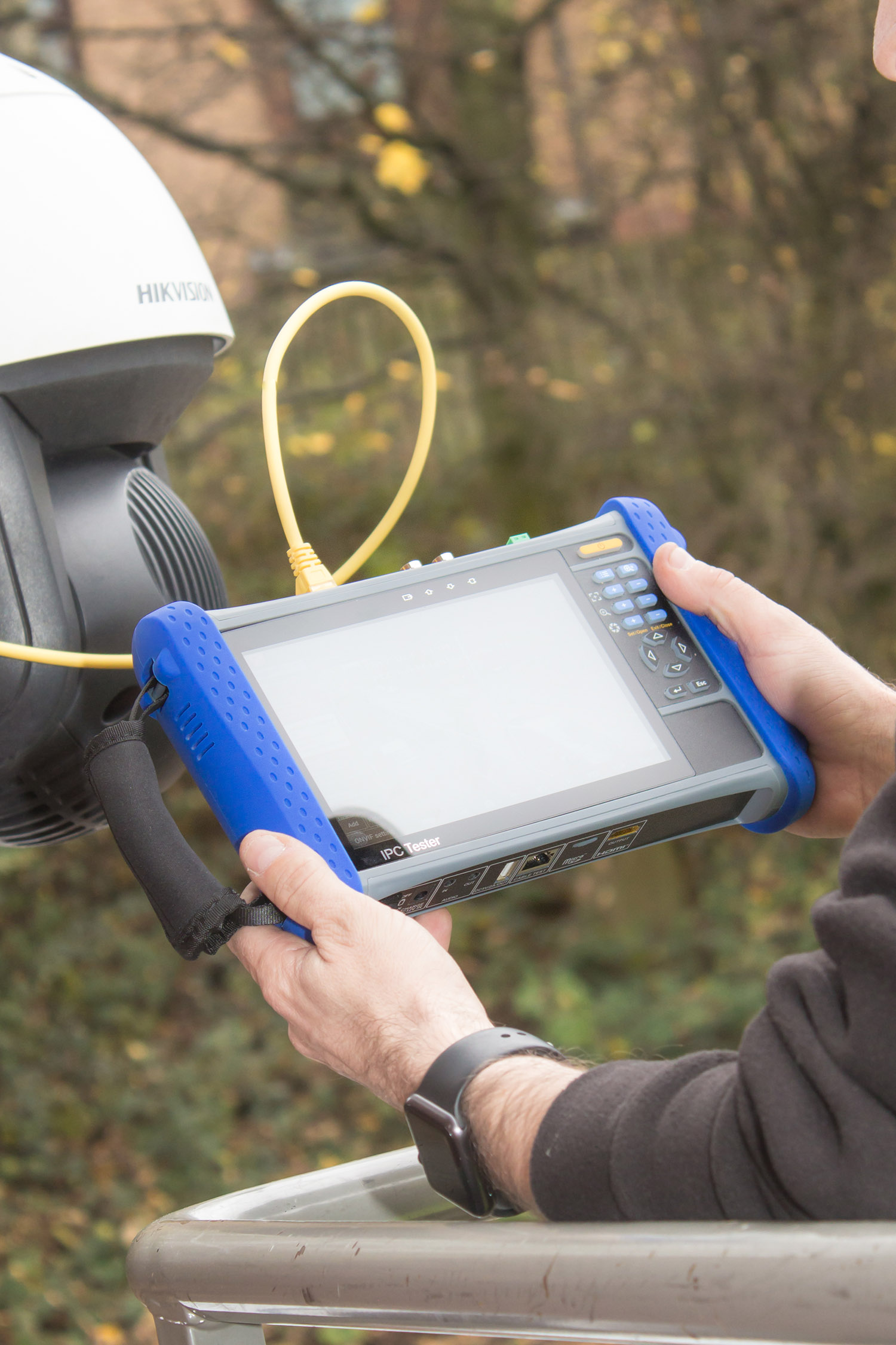 The IDEAL Solution - Professional Electrician