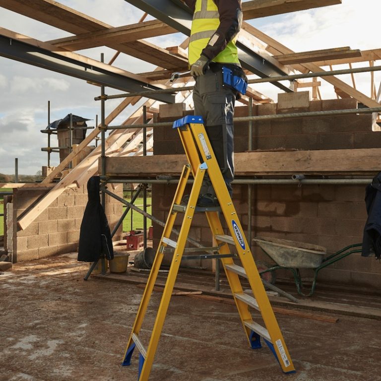 Product Test: Werner 717 Series platform step ladder - Professional ...
