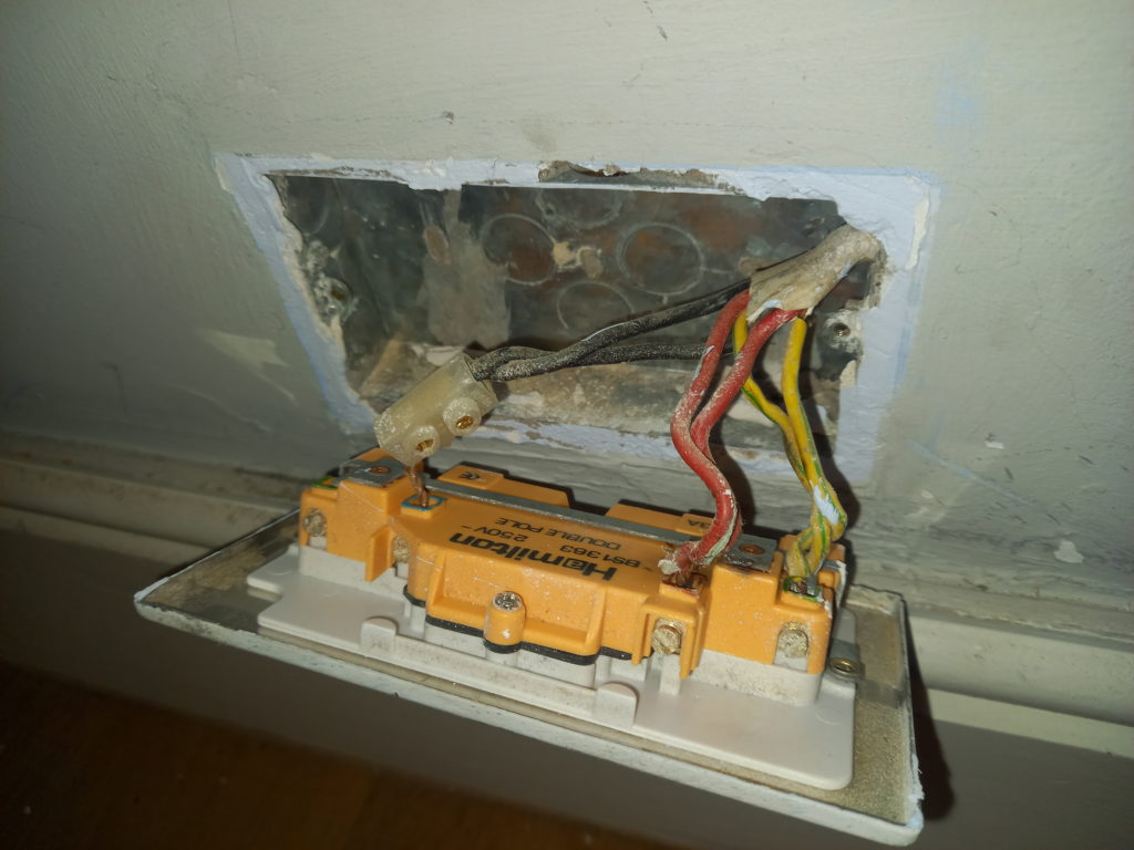 Codebreakers #36 - Professional Electrician