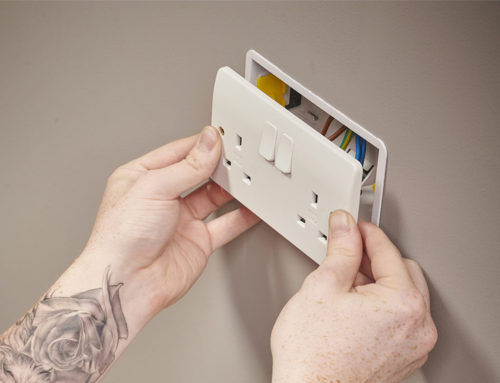 It's a Rapid Fix in six: Six steps on how to fit the Rapid Fix ...