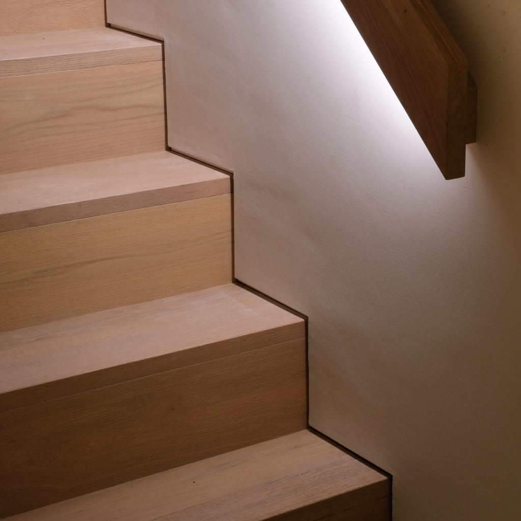 Rako lighting control system transforms old country house ...