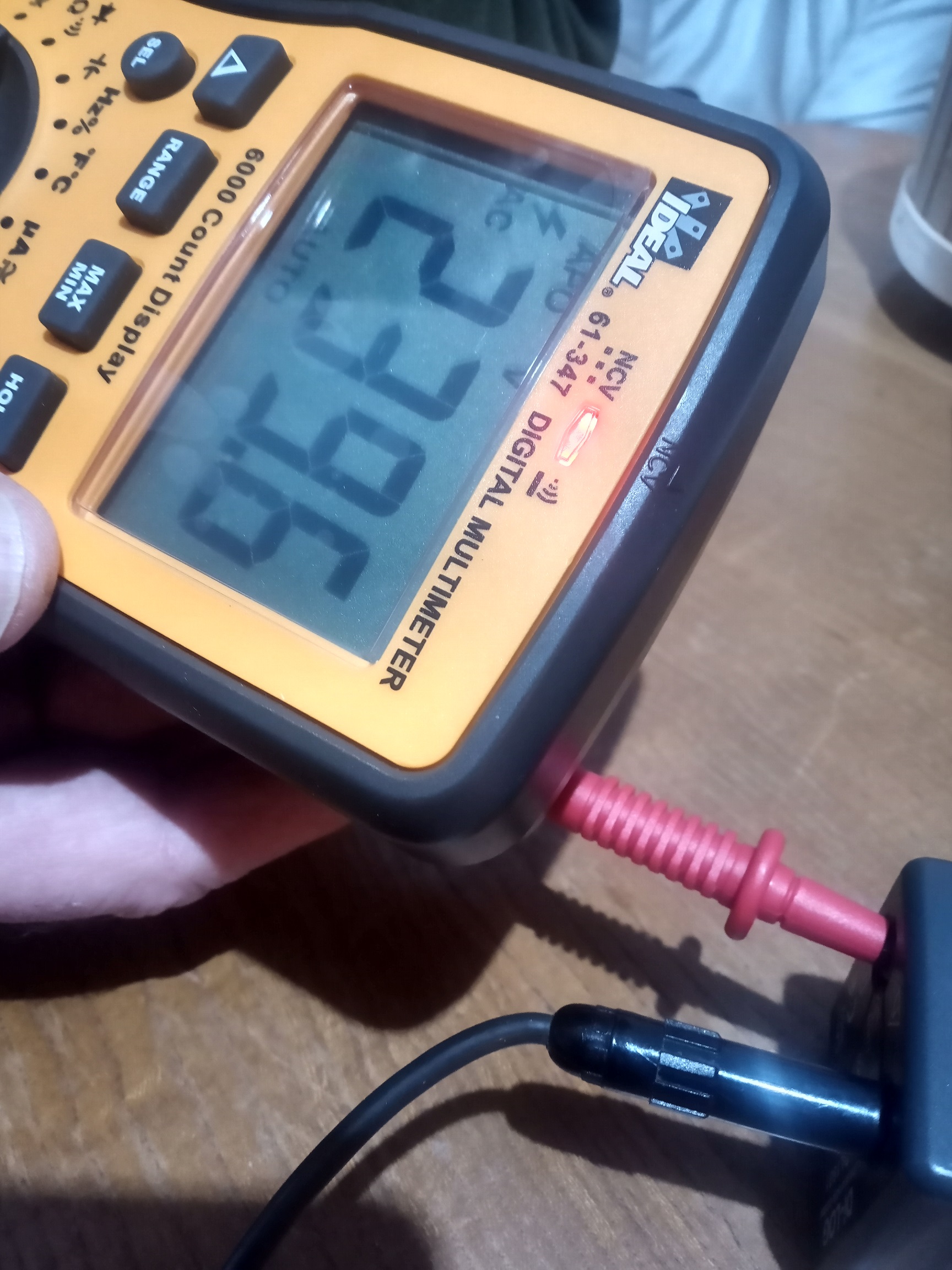 Product Test: IDEAL Industries 61-347 Digital Multi Meter ...