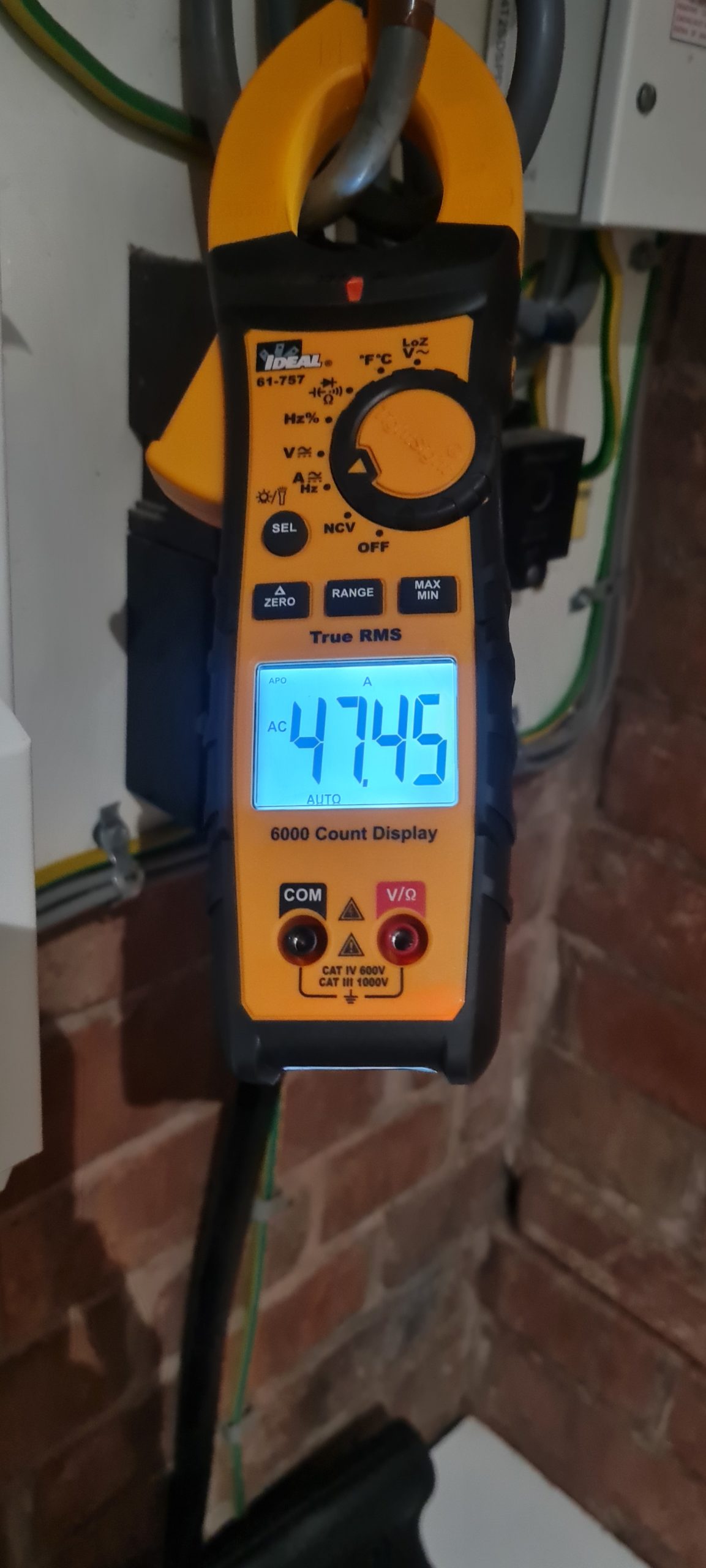 Product Test: Ideal Industries' 61-757 True RMS Ideal Clamp Meter ...