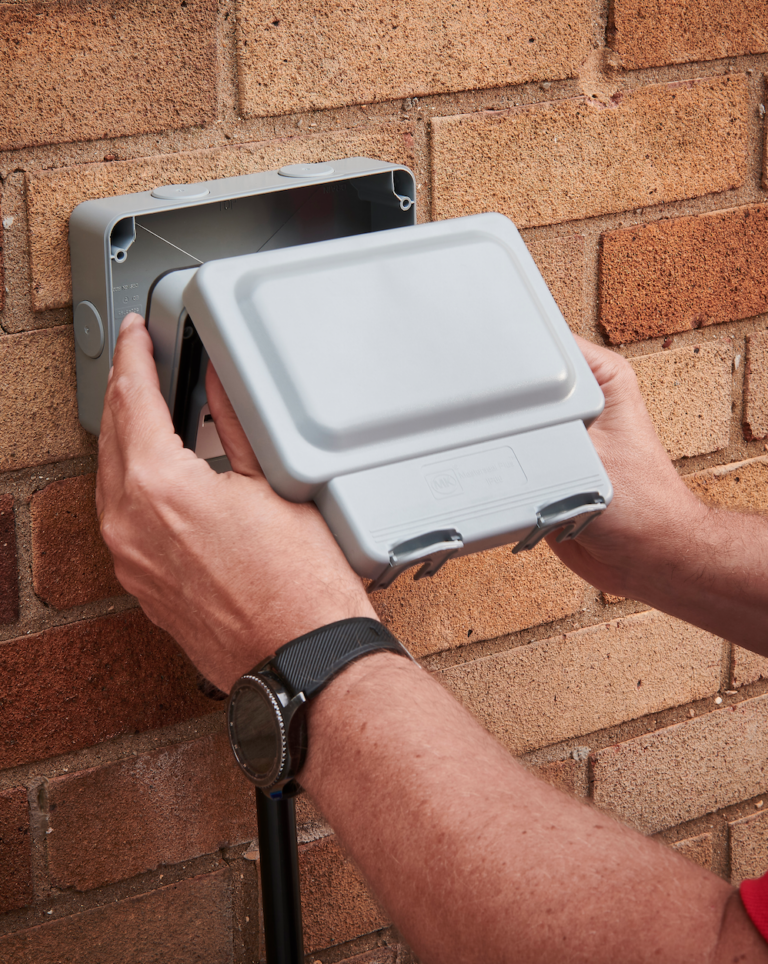How to install MK Electric's Masterseal Plus Rapid Fix Switchsocket in ...