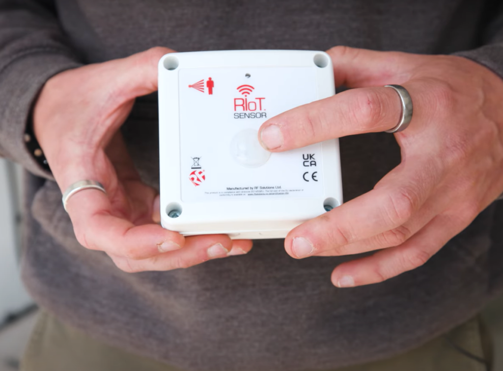 RF Solutions RiOT system delivers smart outdoor lighting with automated ...