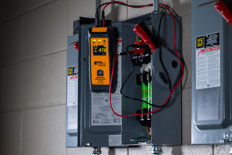Step-by-step guidance on using a circuit tracer to identify a dead ...